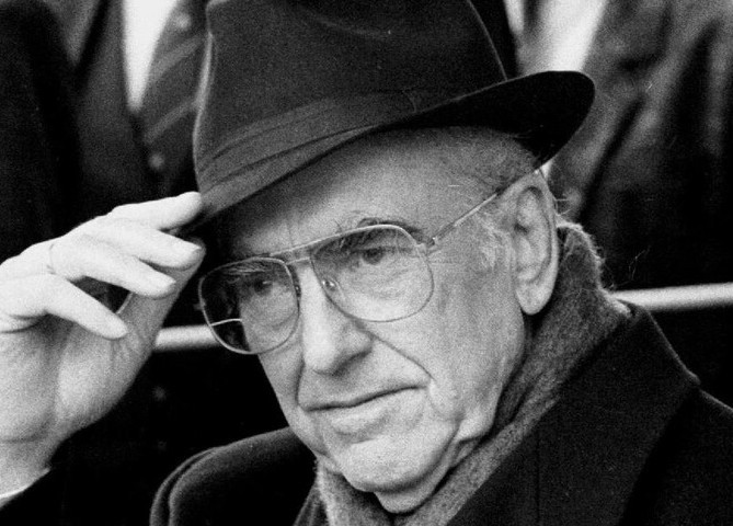 Ανδρέας Παπανδρέου (1919-1996) – Οικονομικη Ιστορια της Νεωτερης Ελλαδας